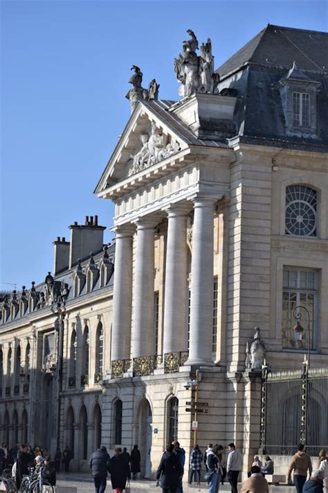 거리 건물 건물 외관 건축 건축 칼럼 건축물 고대의 고전 건축 고전적인 사진 관광 관광객 관광지 교회 구시 가지 기념비 기둥 모양의 대도시