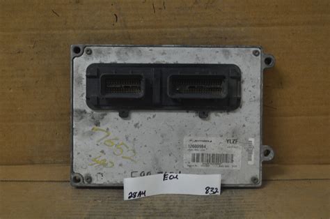2004 2006 Saturn Vue 3 5l Engine Control Unit Ecu 12583698 Module 832 28a4 Engine Computers