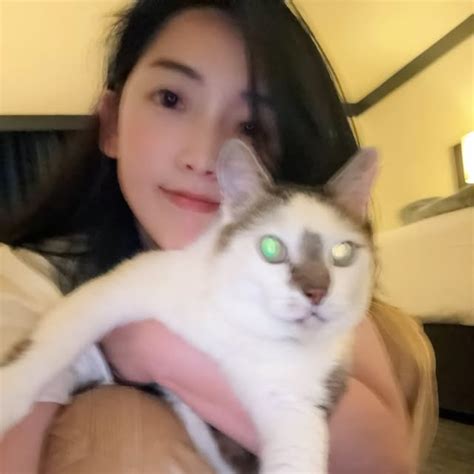 Natalie Natalie On Threads