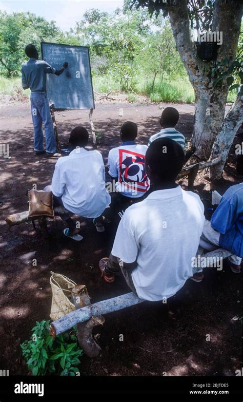 South Sudanese School Pupils Learning Mathmatics In An Outdoor