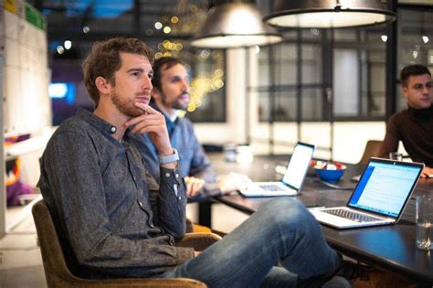 how many software developers are there in latin america