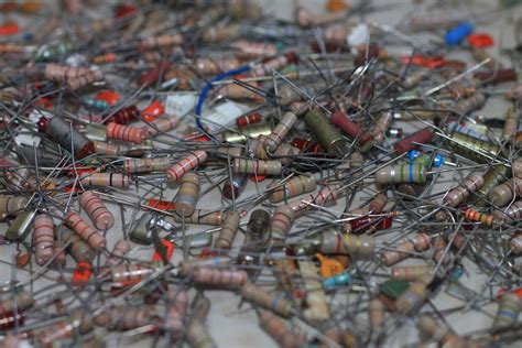 A Guide To Resistors For Guitar Pedal Building DIY Effects Pedals