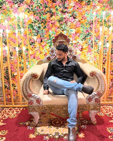 subham chakraborty alpha fit subham instagram photos and videos