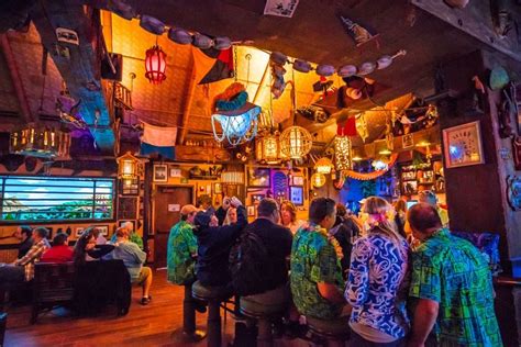 Tips For Getting Into Trader Sams In Disney World Tips For Getting Into Trader Sams In Disney World