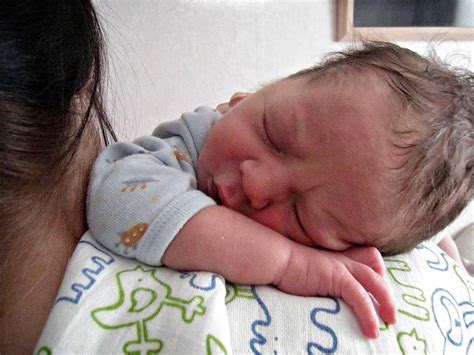 Väitös Jo Kahden Kuukauden Ikäisen Lapsen Aivot Erottavat Puheesta Eri Tunteita Diffuusi