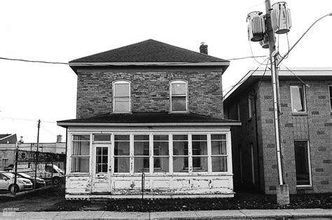 Nikon F4 X Kodak Tmax 400 Dusty Negatives