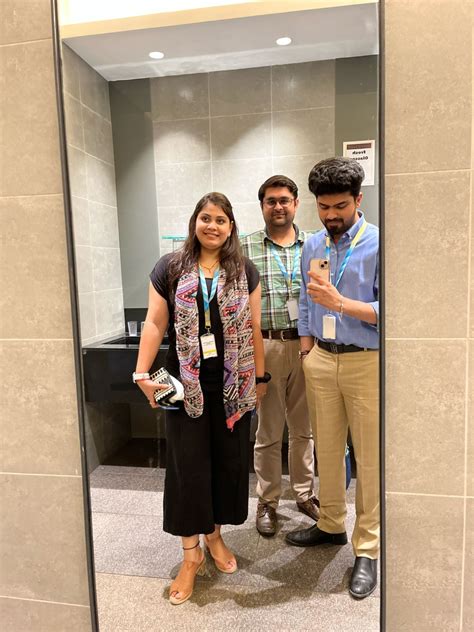 Anshul Chawla On Linkedin Friendshipday Workplacefriendships Professionalboundaries 107