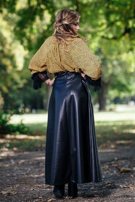 Long Leather Skirt With Pockets Avangard Long Skirts Long Leather