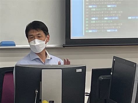 2022117 東洋大学総合情報学部「総合情報学演習iv」講義 Vosaic™ 2022117 東洋大学総合情報学部「総合情報学演習iv」講義 Vosaic™