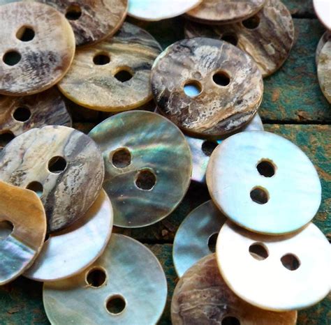 Small Mother Of Pearl Buttons 40 Count 13mm Natural Shell Buttons 2 Hole Nacre Buttons