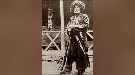 ვაჟა ფშაველას ერთადერთი ჩოხა ჰქონდა რომელიც ქართველმა მწერლებმა