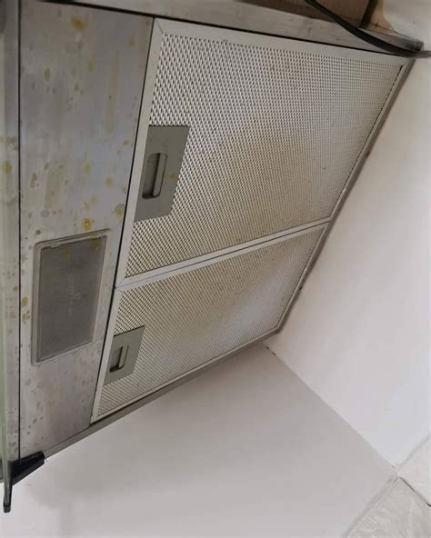 Sitrett Cleaning үйлчилгээ мань бохирдсон эсвэл толбо болсон Буйдан матрас хивсийг