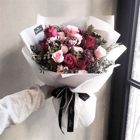 Pinterest Cosmicislander Flowers Bouquet Flower Arrangements How To Wrap Flowers