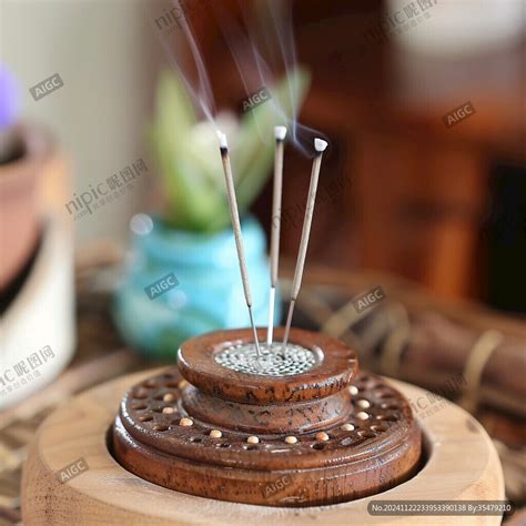 Ai创作图禅意熏香炉 古法熏香 安神熏香 熏香器具 沉香檀香熏香 线香小香炉 雾化式香薰座 香道软装饰 香台燃香 天然倒流香 线香器 线香图片 室内熏香 熏香器皿 熏香盒香炉 昵图网