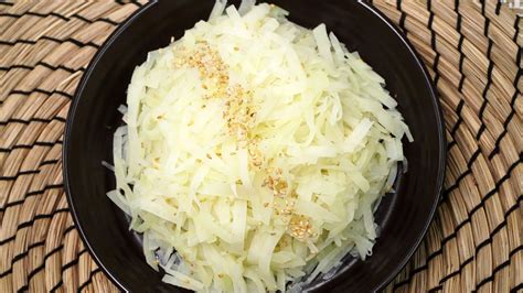 무나물 진작 이렇게 먹을걸 막 볶아도 무조건 맛있는 무나물 만드는법👍 평생 써 먹는 반찬 레시피 콜라비 요리 콜라비나물 Youtube