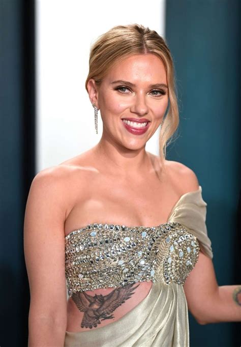 Scarlett Johansson Silver Sandals 2020 Vanity Fair Oscar Party 2020 On