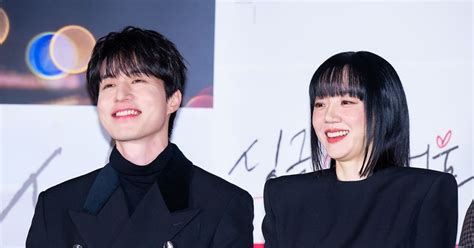 [t포토] 이동욱 임수정 얼굴합 최고야