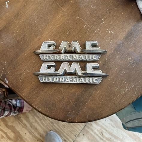 1955 1956 1957 Gmc Truck Fender Emblems And Hydra Magic Show Chrome