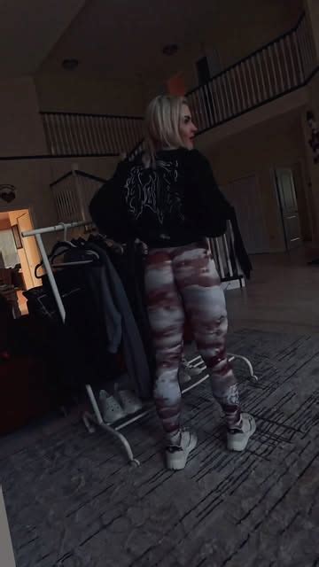 Kass Gillis Kassgfit • Instagram Photos And Videos