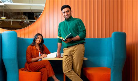 How Vonza Is Redefining Online Businesses With Community Blog