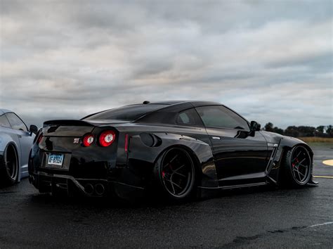 Badass Blacked Out Nissan Gtr Cars Club