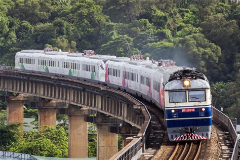 Training A Lens On China S Railway Travel Chinadaily Com Cn