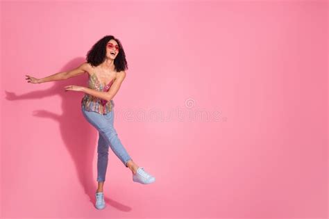 Full Length Photo Of Lovely Young Lady Sunglass Dancing Have Fun