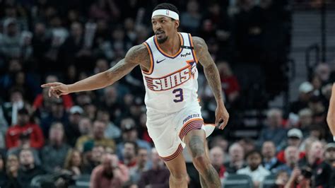 Suns put Bradley Beal back in the starting lineup amid skid, send Tyus Jones to bench ...