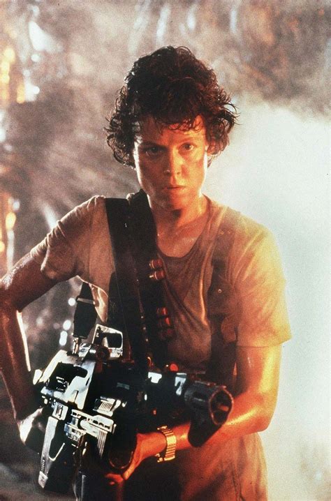 Sigourney Weaver Aliens Wallpaper