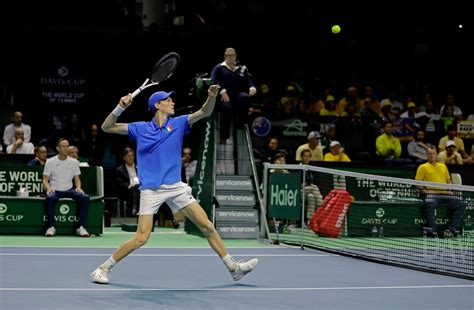 سينر يحول تركيزه إلى الدفاع عن لقب بطولة أستراليا المفتوحة بعد عام