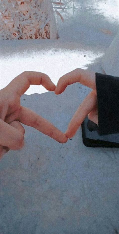 Pin De Armanganji En Projects To Try Parejas De La Mano Fotos De Manos Aplicaciones Para