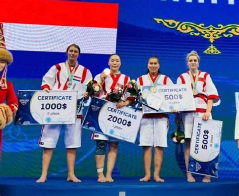 Ц Батцэцэг Казах күресийн дэлхийн аварга боллоо