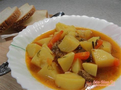 Тушеная картошка с мясом простой рецепт с фото