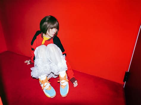 aiko、ライブツアー『Love Like Rock Limited vol.2』グッズのオンライン先行販売が決定 Tシャツには初のキッズサイズも | SPICE - エンタメ特化型情報 ...