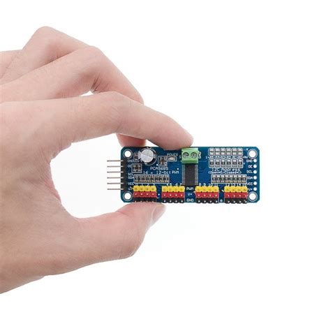 módulo pca9685 controlador pwm 16 canais 12 bits para servo motor