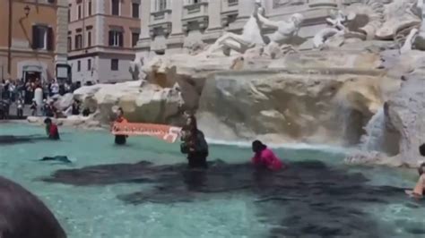 Stupid Climate Bedwetters Turn Trevi Fountain Black During Protest News Com Au