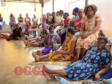 Uganda Il Miracolo Delle Donne Di Rose Foto Esclusive Oggi