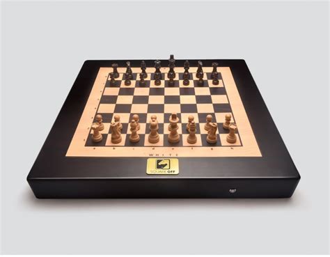 Dünyanın En Akıllı Satranç Tahtası Square Off Chess Board