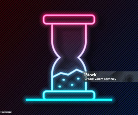 검은 배경에 고립 된 흐르는 모래 아이콘과 빛나는 네온 라인 오래된 모래 시계 모래 시계 기호 비즈니스 및 시간 관리 개념 벡터 0명에 대한 스톡 벡터 아트 및 기타 이미지