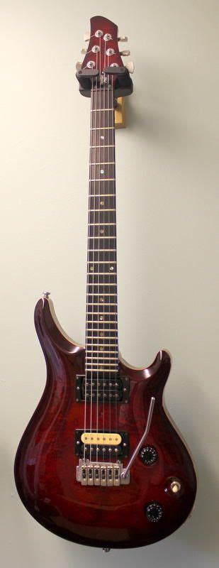 Patrick Eggle Berlin Baritone Guitar