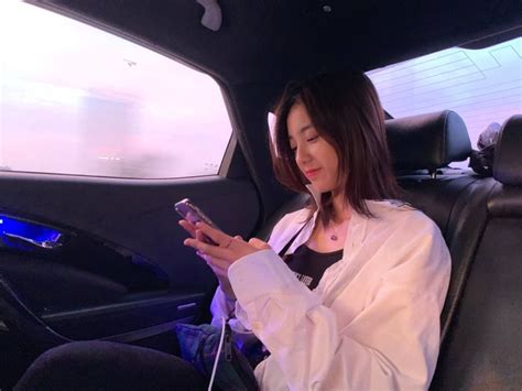 Pin By 🖤⃝🇨𝖍🆄︎𝖟𝖟𝖎 ︎ 🇷𝖆𝖏🅿︎𝖔 On Wang Peng Beautiful Chinese Women Alien Girl Movie Couples