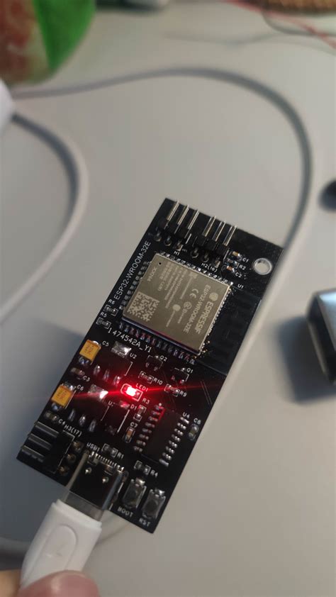 基于esp32 Wroom 32e的家电灯光控制系统 立创开源硬件平台