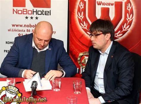 M Ferdzyn Umowy Ze Sponsorami Leżą Na Stole Widzewtomy Oficjalny Portal Kibiców Widzewa