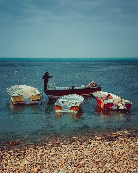 ای دل غم این جهان فرسوده مخور بیهوده نه‌ای غمان بیهوده مخور چون بوده گذشت و نیست نابوده پدید خوش