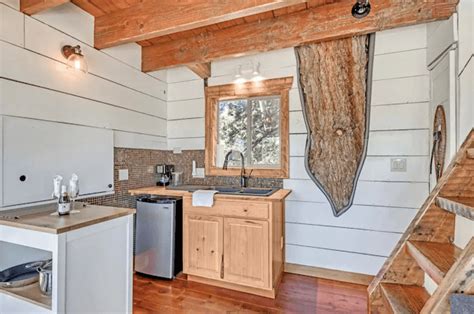 THIS TREEHOUSE IS FOR ADULTS TOO Cabin Obsession