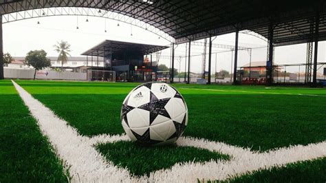 สนามฟุตบอลหญ้าเทียม Love Love Arena Nonthaburi