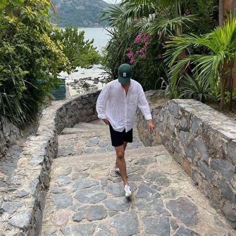 Andreykovalenkocrypto • Threads Say More