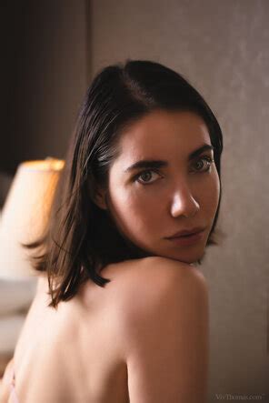 Emilia Clarke Porn Star Videos