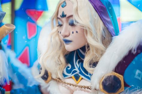 Legion Commander Dota 2 Cosplay