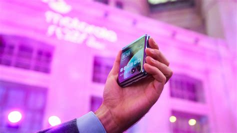 Motorola Razr And Razr Plus Specs Features Launch Price And More